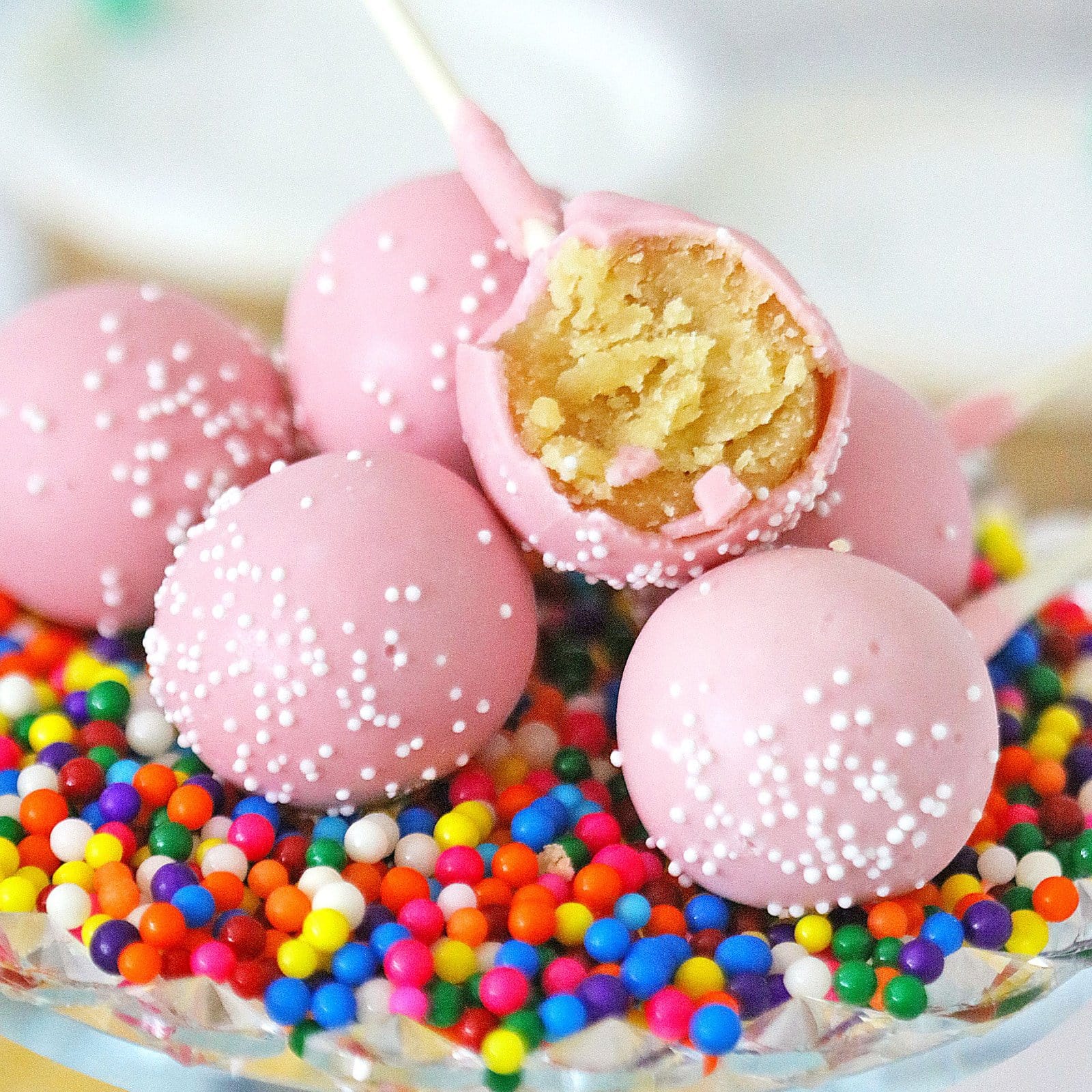 ? How to make cake pops ? – The RossBear Post